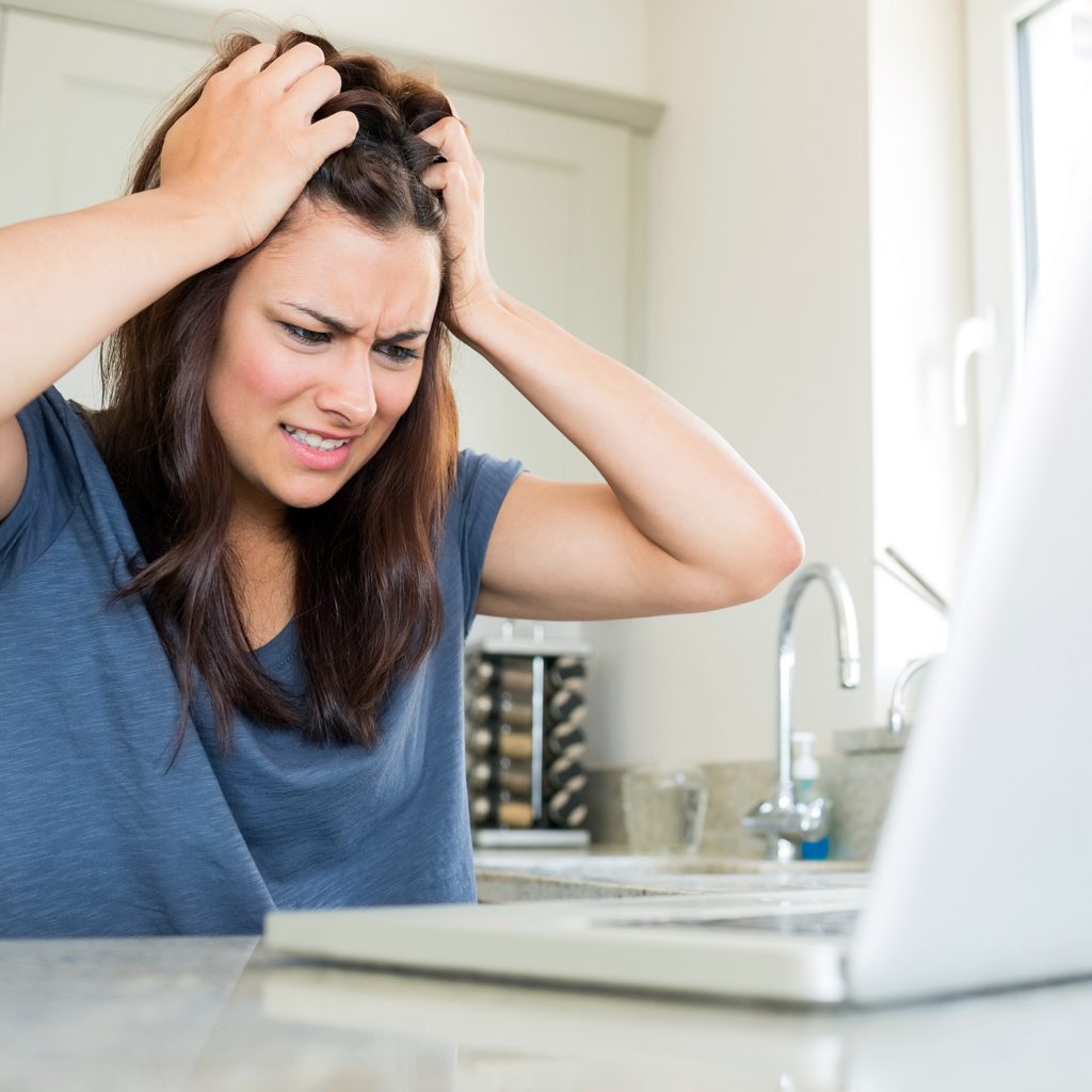 How to Deal With Hateful People in Your Life – FemSide